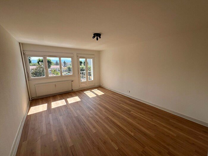 Appartement 3 pièces à Centre Ville, Le Coteau, à louer