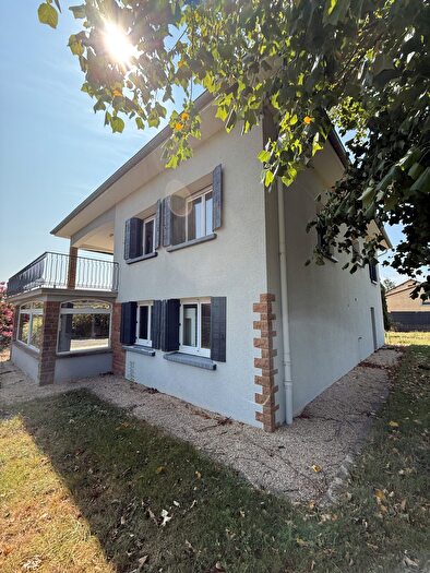 Azé : Maison 6 pièces à vendre