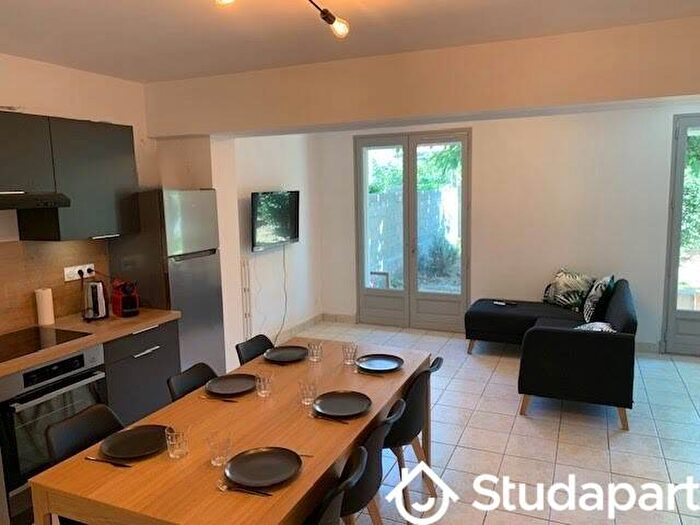 Appartement à louer - Rayssac, Albi - 1 pièce - 3 chambres