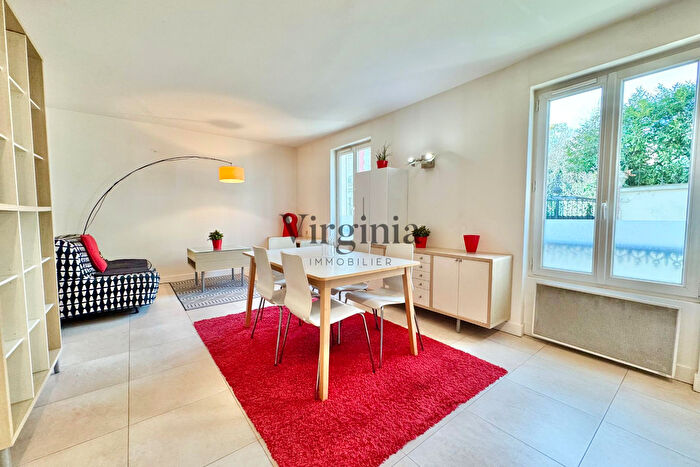 Appartement à vendre - Charenton-le-Pont, Centre ancien - 2 pièces - 1 chambre