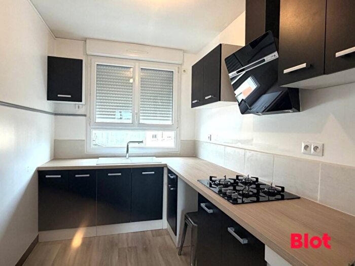 Appartement à louer - Fougères - 4 pièces - 3 chambres