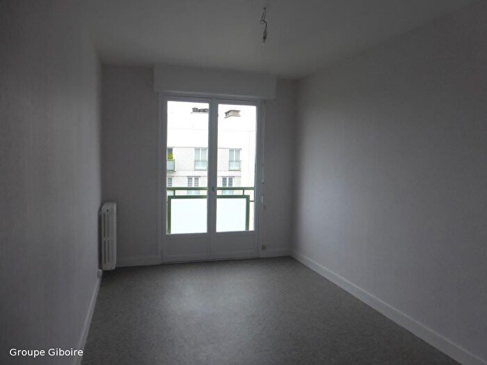 Appartement 4 pièces à Quartiers Centre, Fougères, Sévigné, à louer