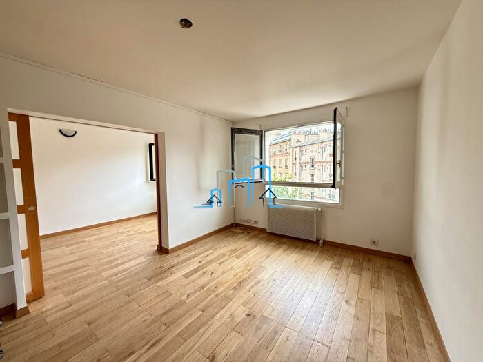 Paris 20ème, Saint-Blaise : Appartement 3 pièces à vendre