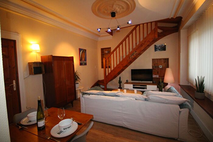 Appartement à louer - Bagnères-de-Luchon - 2 pièces - 1 chambre