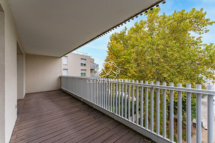 Appartement à vendre - Vénissieux, Max Barel, Charreard - 2 pièces - 1 chambre