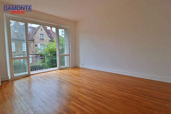 Appartement à louer - Jules Guesde, Troyes - 3 pièces - 2 chambres