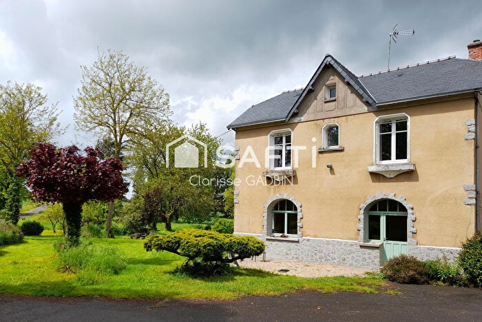 Maison à vendre - La Selle-Craonnaise - 11 pièces - 5 chambres