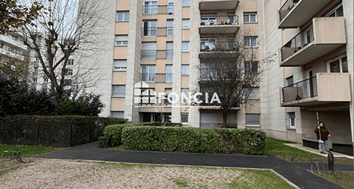 Appartement à vendre - Le Bourget, Gare, Zone dactivités du Commandant Rolland - 4 pièces - 3 chambres