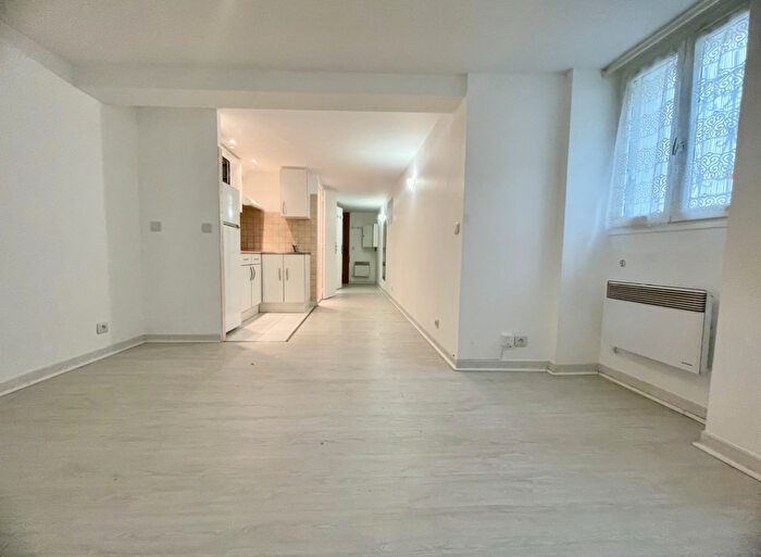 Appartement 1 pièce à vendre - Saint-Germain-en-Laye, Centre-ville, Quartiers forestiers