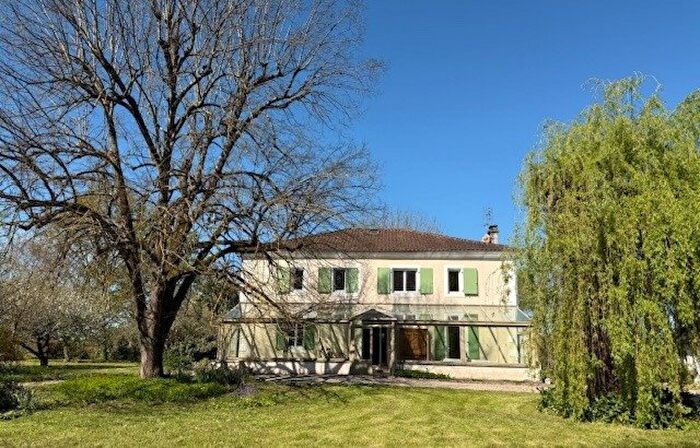 Maison 8 pièces à Bias, à vendre