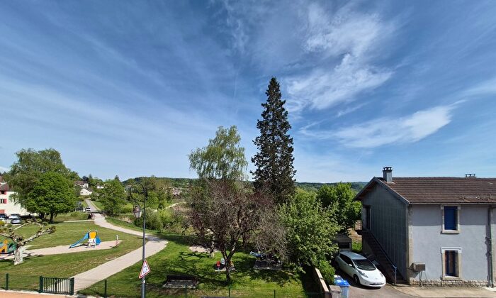 Maison 7 pièces à Clairvaux-les-Lacs, à vendre