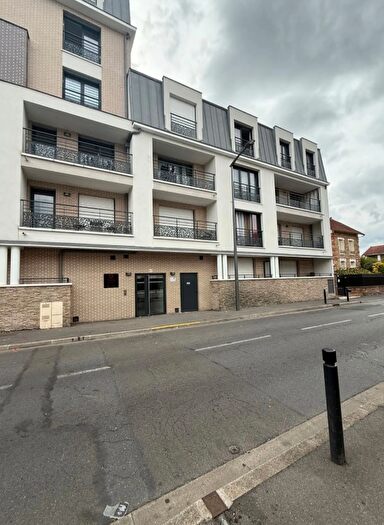 Aulnay-sous-Bois, Balagny, La Plaine, Tour Eiffel : Appartement 2 pièces à louer