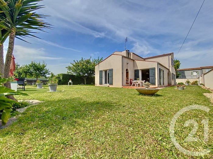 Maison 5 pièces à vendre à Rochefort, Faubourg Nord, Stade Philaudrie