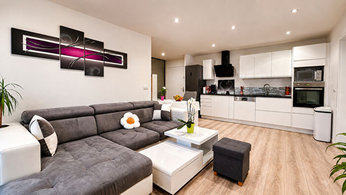 Noisy-le-Grand, Centre-ville : Appartement 3 pièces à vendre