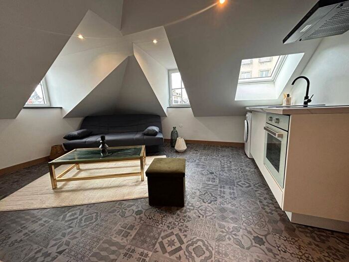 Centre-Hôtel de Ville, Limoges : Appartement 2 pièces à louer