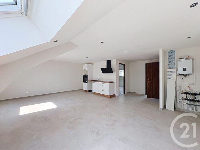 Dampierre-les-Bois : Appartement 2 pièces à louer