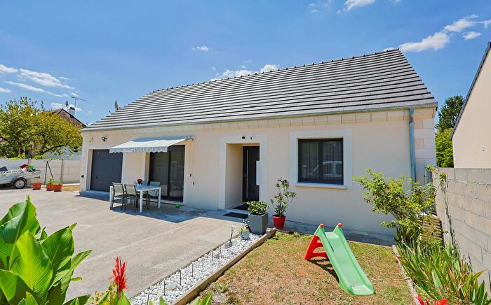 Châlette-sur-Loing, Vésines, La Pontonnerie, Kennedy : Maison 5 pièces à vendre