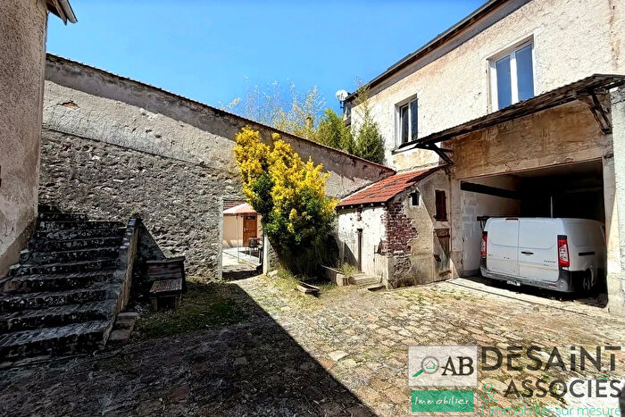 Villiers-sur-Morin : Maison 3 pièces à vendre