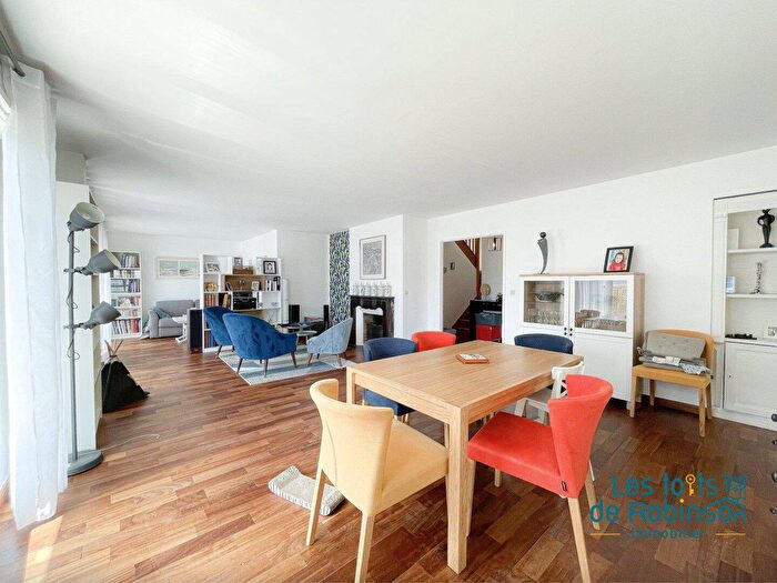 Appartement 6 pièces à louer à Monesse-Roger Salendro, Chaville