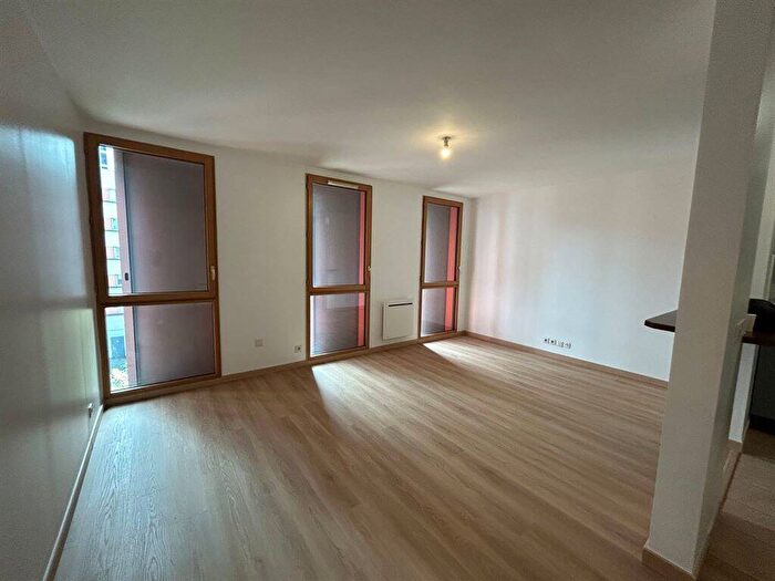 Appartement à louer - Le Fort, Vitry-sur-Seine - 3 pièces - 2 chambres