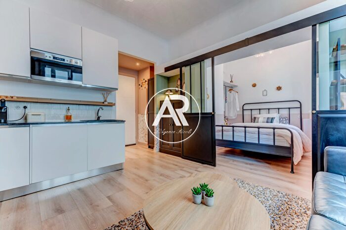 Appartement 2 pièces à vendre à Nice, Carré d'or