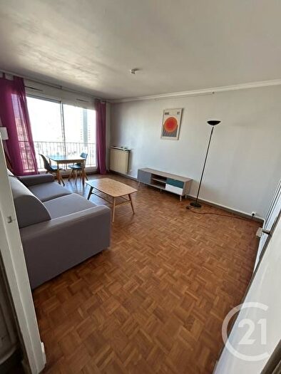 Appartement 1 pièce à louer à Paris 15ème, Georges Brassens