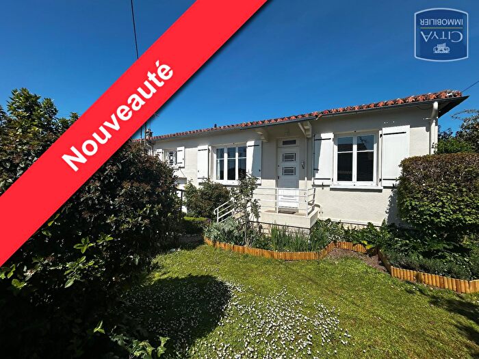 Maison à vendre - Angoulême - 3 pièces - 2 chambres