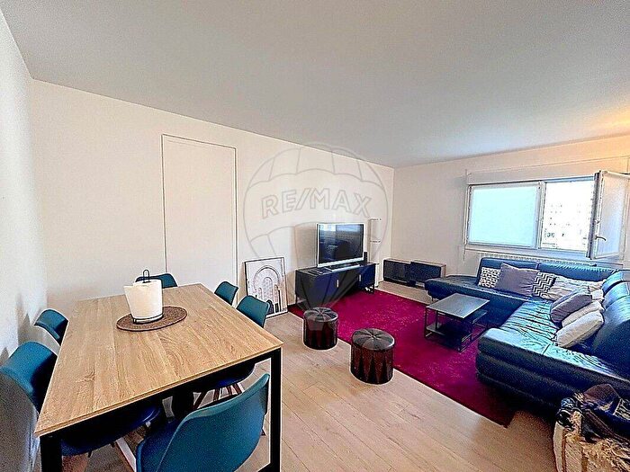 Appartement à louer - Villeneuve-la-Garenne - 4 pièces - 3 chambres