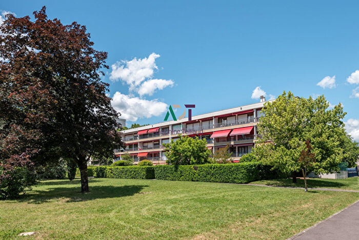Échirolles, Bayard, La Luire, Vicose, Comboire : Appartement 4 pièces à vendre