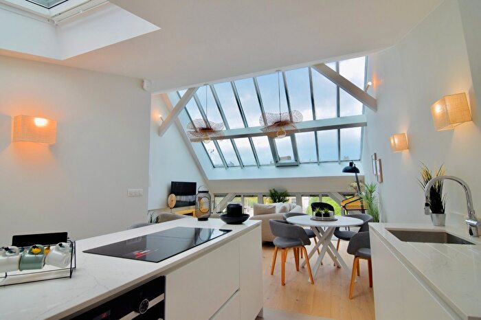 Appartement à vendre - Paris e , Chaillot - 3 pièces - 2 chambres