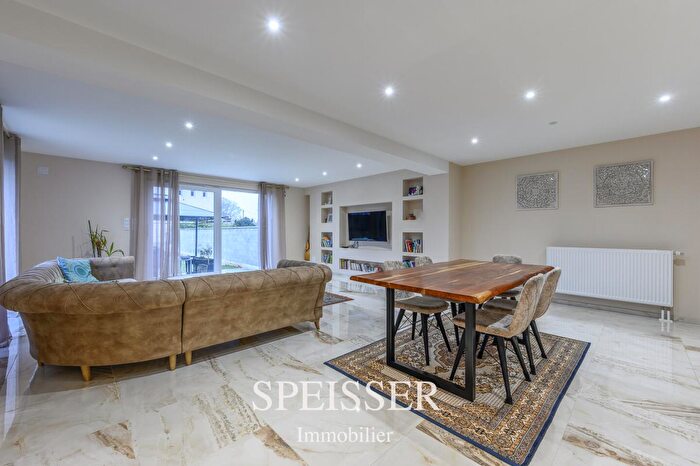 Maison à vendre - Strasbourg, Cronenbourg - 4 pièces - 3 chambres