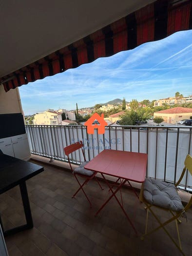 Appartement 2 pièces à louer à Carqueiranne