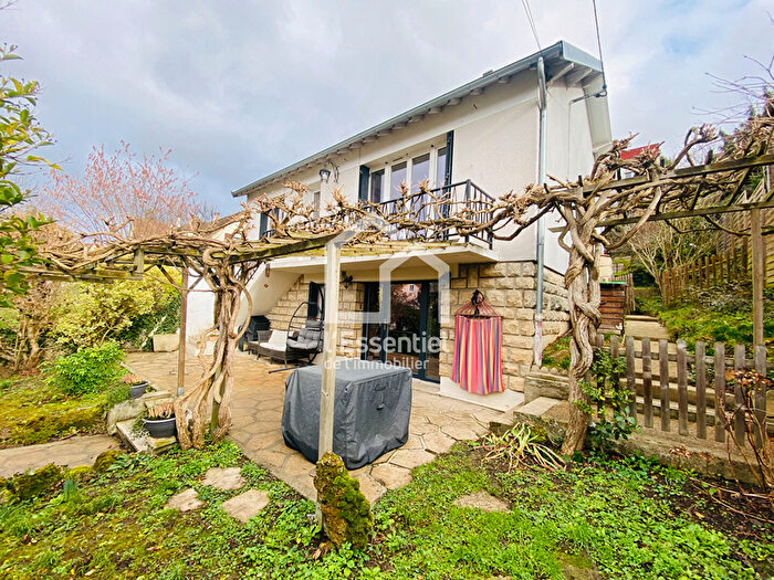 Maison à vendre - Triel-sur-Seine - 5 pièces - 3 chambres