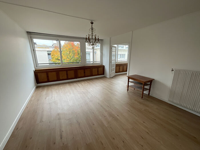 Appartement à louer - Bourges, Centre-ville, Charlet, Lahitolle, Pignoux, Sembat - 3 pièces - 2 chambres