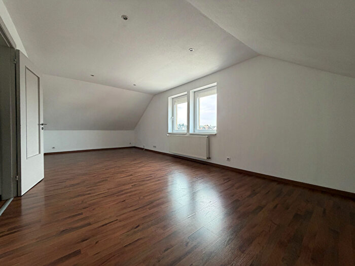 Appartement 3 pièces à Rixheim, Centre-ville, Gare, à louer
