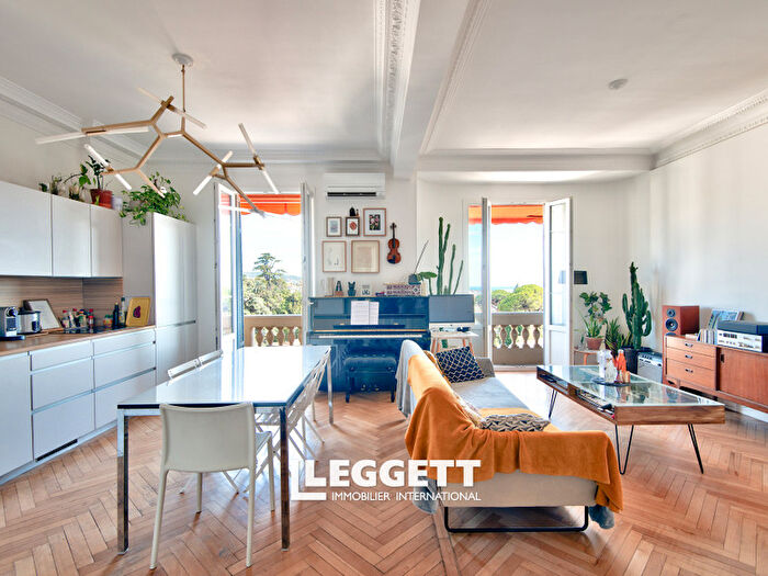 Appartement à vendre - Nice, Saint-Lambert, Bas-Cimiez - 3 pièces - 2 chambres