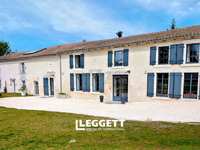 Maison à vendre - Challignac - 7 pièces - 4 chambres