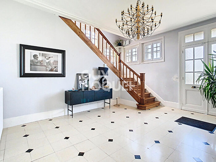 Maison à vendre - Villers-Cotterêts - 9 pièces - 6 chambres