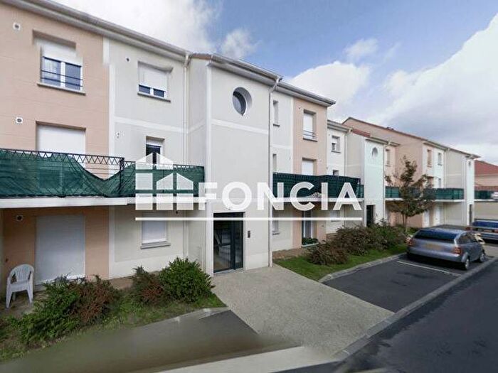 Appartement à louer - Les Jondelles, Roissy-en-Brie - 2 pièces - 1 chambre