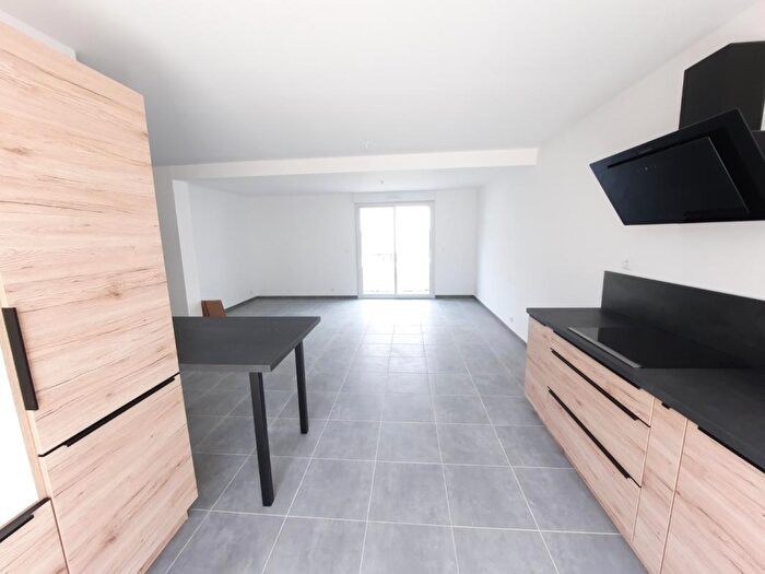 Maison 6 pièces à louer à Guignen