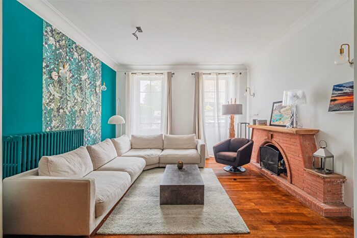 Maison 8 pièces à Vinay, à vendre