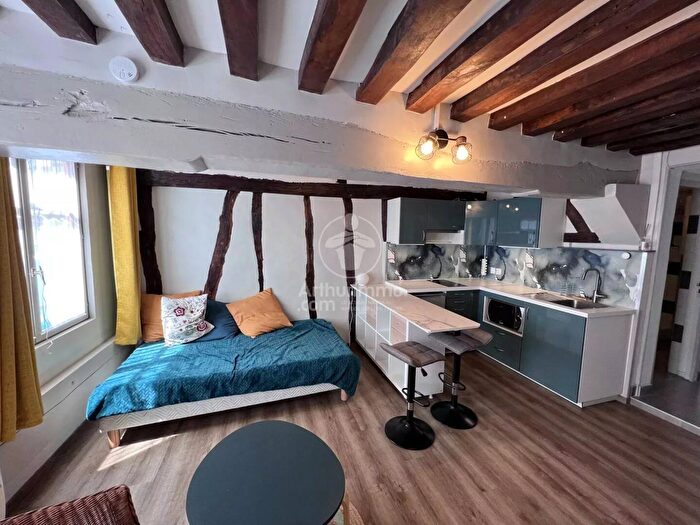 Appartement à louer - Vieux Marché-Cathédrale, Rouen - 1 pièce