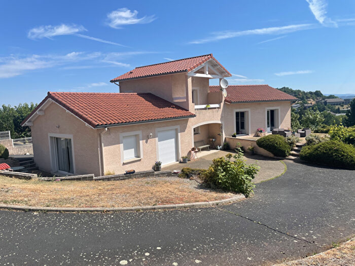 Maison 5 pièces à Yssingeaux, à vendre