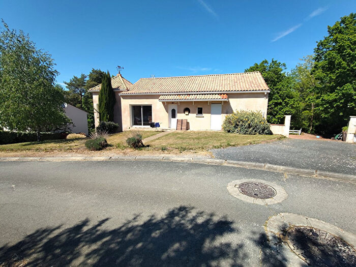 Maison 7 pièces à Coursac, à vendre