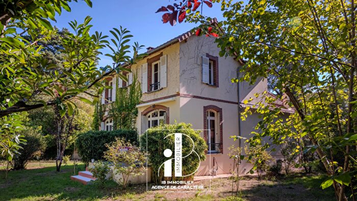 Bois-le-Roi - Maison 9 pièces à vendre