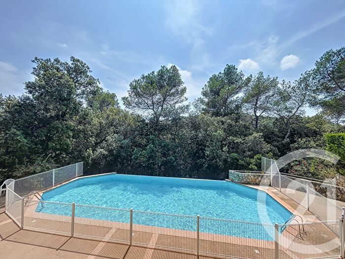 Maison à louer - Valbonne, Bourerelle, Saint-Hélène, Font Martine - 3 pièces - 2 chambres