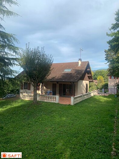 Maison à vendre - Saint-Genix-sur-Guiers - 7 pièces - 4 chambres