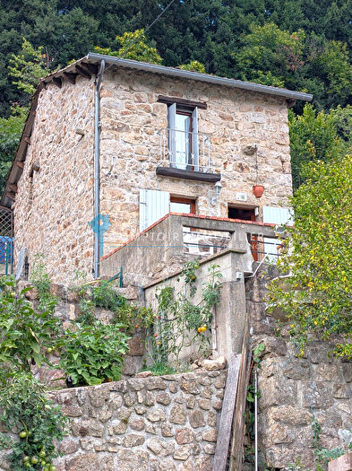 Maison 3 pièces à Montpezat-sous-Bauzon, à vendre
