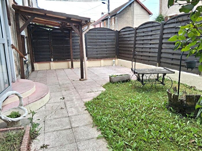 Maison à vendre - Mandeure - 5 pièces - 3 chambres