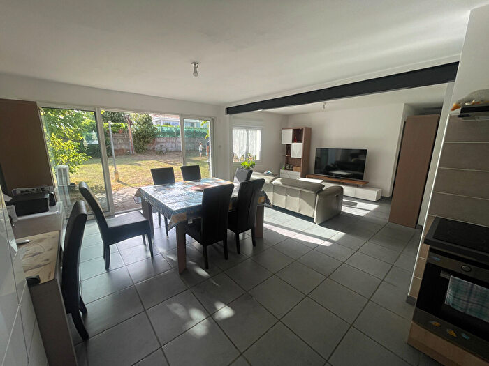 Maison à vendre - Rochefort, La Forêt Guérinau, Bois Bernard, Chargrinerie - 6 pièces - 5 chambres